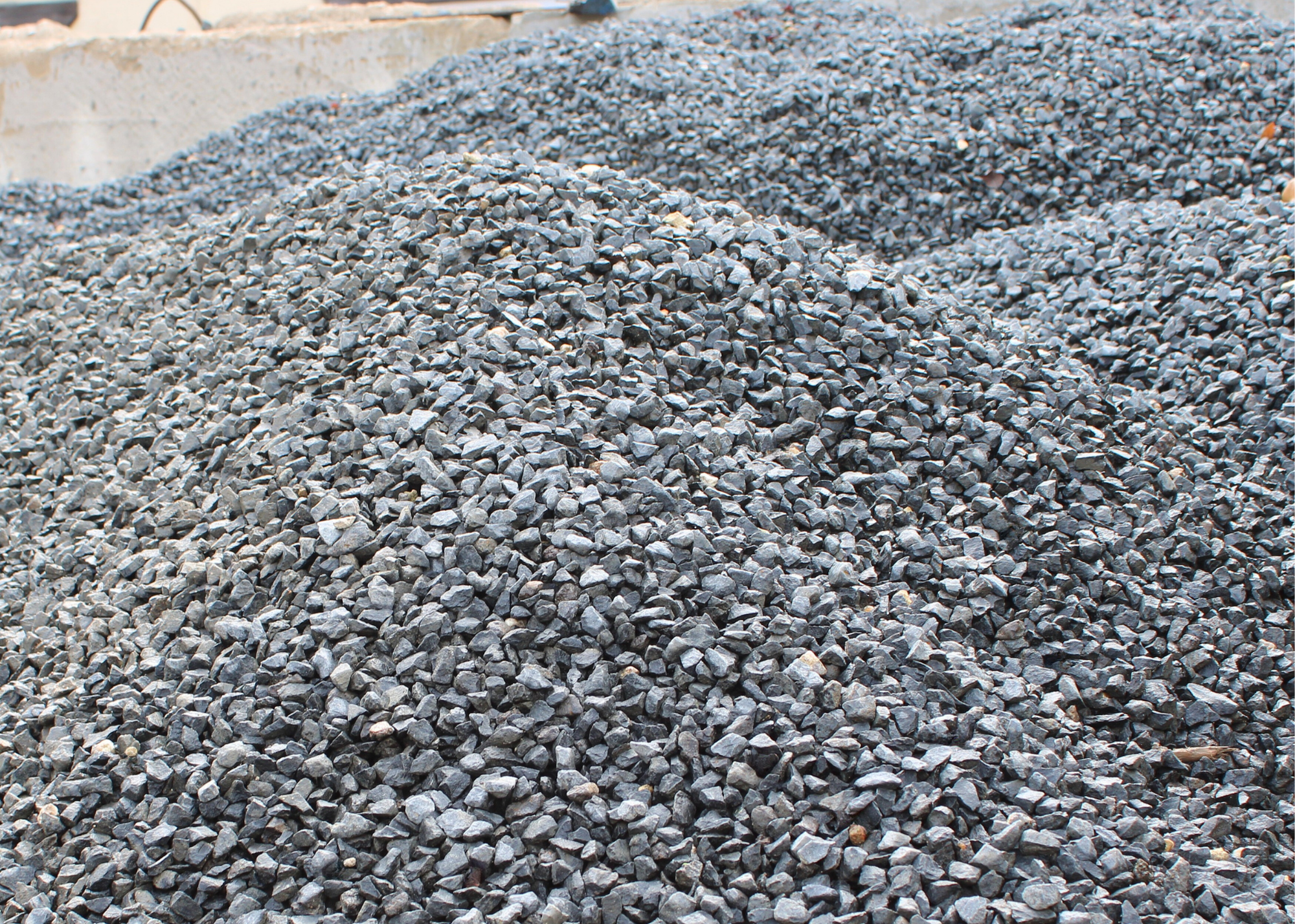 5/8" Black Star Gravel - Basalt Rock - Bulk Landscape Supply in Austin ...